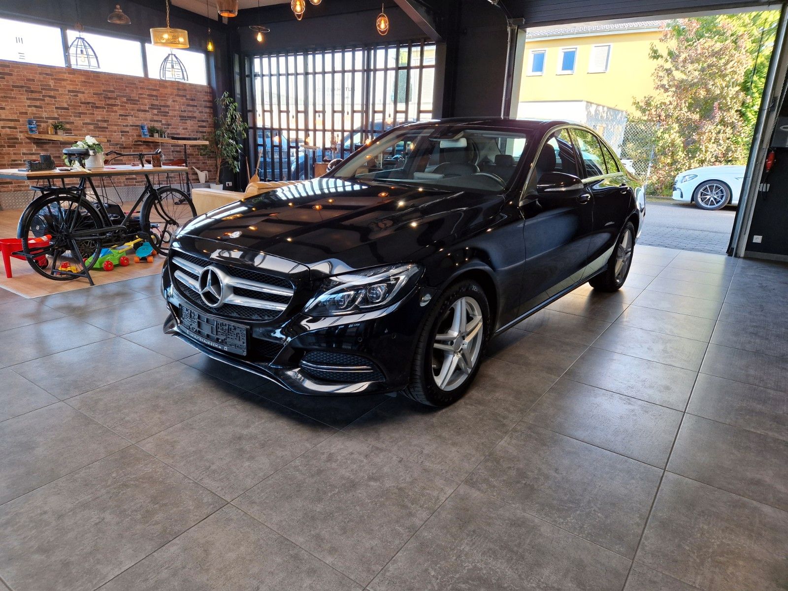 Mercedes-Benz C 200 CGi | Avantgarde | Multibeam LED | Comand